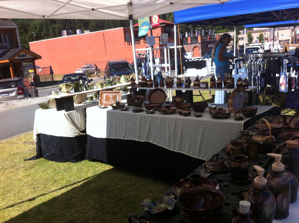Doing Earth Pottery Outdoor Display | Doing Earth Pottery By Shelley White